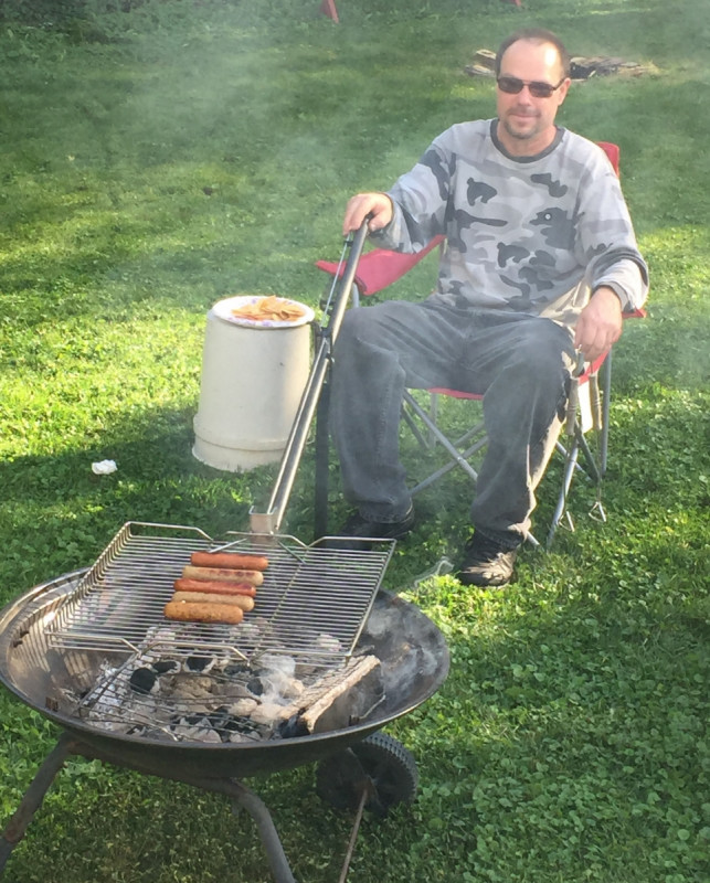 Gallery - Buzzy Grill Deluxe