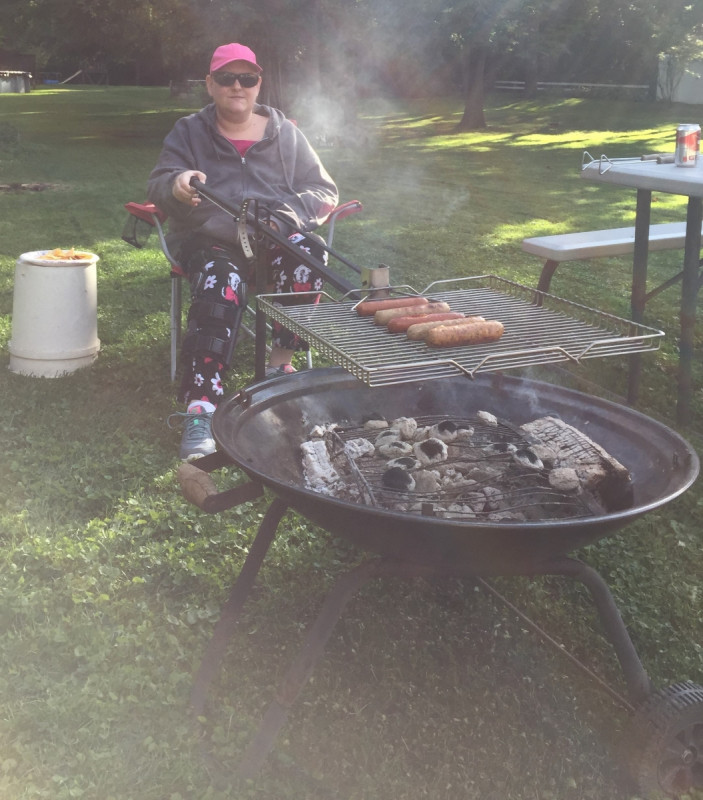 Gallery - Buzzy Grill Deluxe